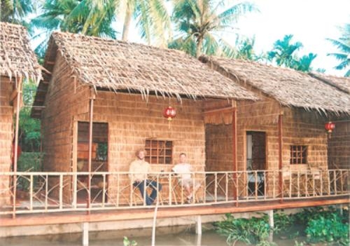 4 Days 3 Nights Mekong Delta Tour Homestay Bungalow | Viet Fun Travel