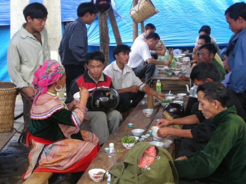 Sapa Bac Ha Market Tour 1 Day | One Day Sapa Bac Ha Tour | Viet Fun Travel